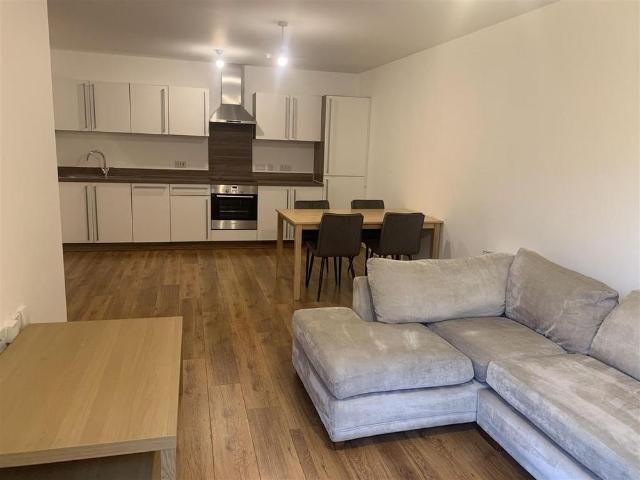 2 bedroom apartment to rent
