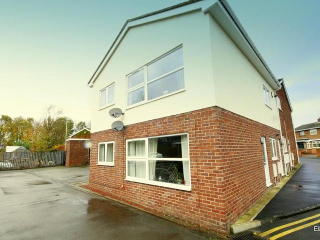 2 bedroom apartment to rent