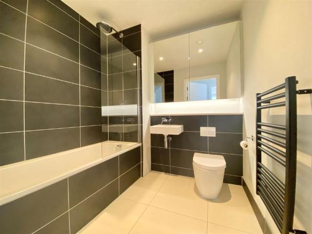 2 Bedroom Apartment To Rent