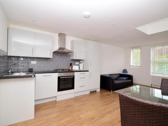 2 bedroom apartment to rent