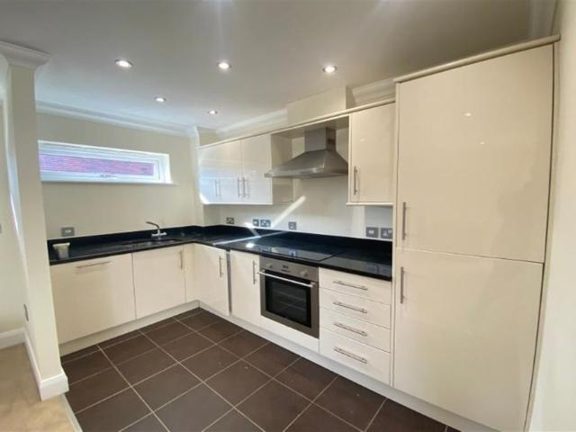 2 bedroom apartment to rent