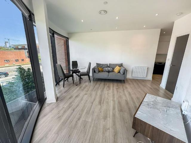 2 bedroom apartment to rent