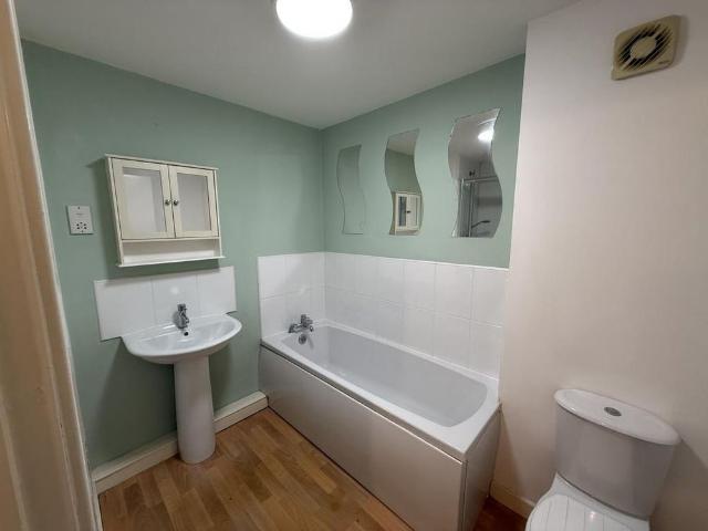 2 bedroom apartment to rent