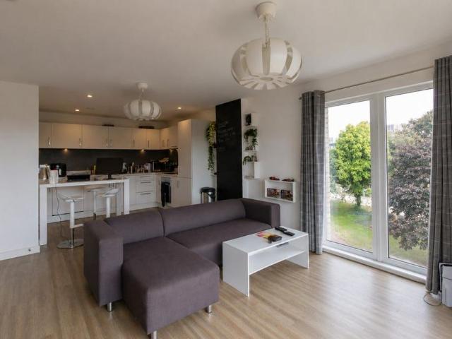 2 bedroom apartment to rent
