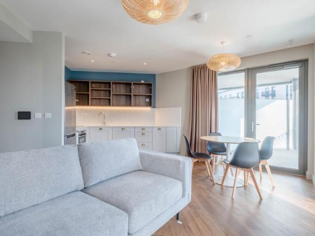 2 bedroom apartment to rent