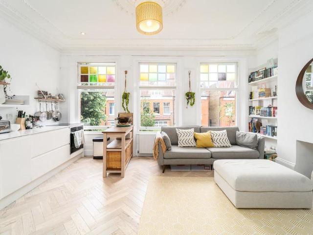 2 bedroom apartment to rent