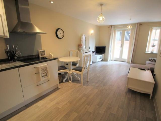 2 bedroom apartment to rent