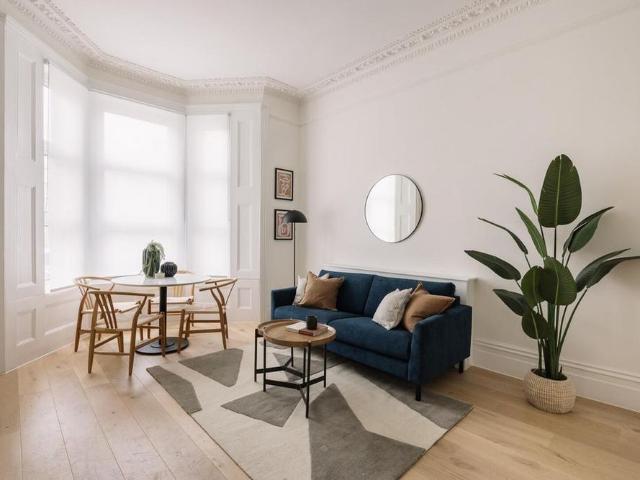2 bedroom apartment to rent