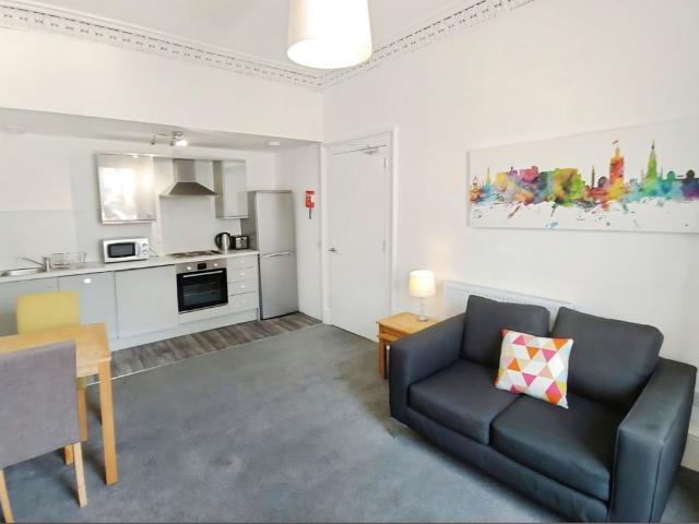 2 bedroom apartment to rent