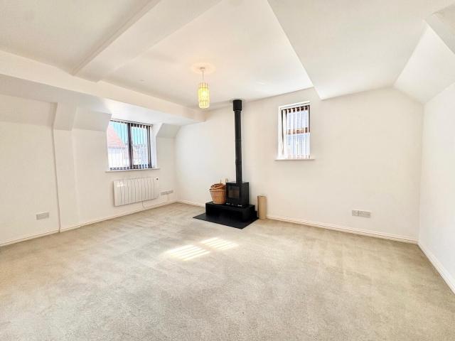 2 bedroom apartment to rent