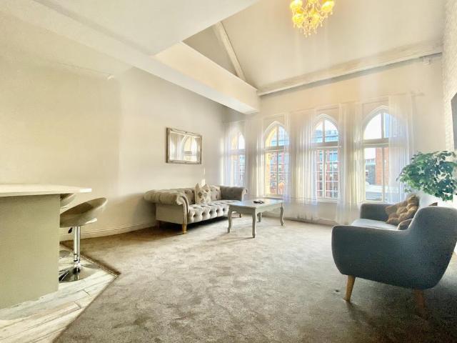 2 bedroom apartment to rent