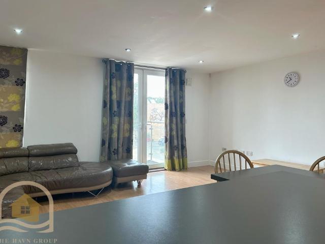 2 bedroom apartment to rent