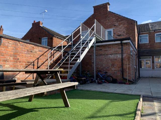 2 bedroom apartment to rent