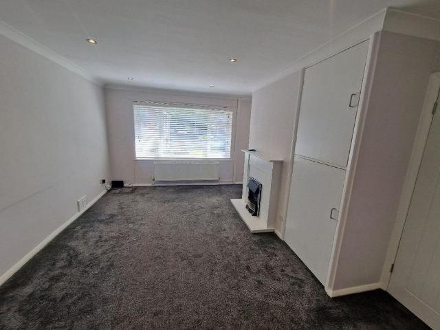 2 bedroom apartment to rent