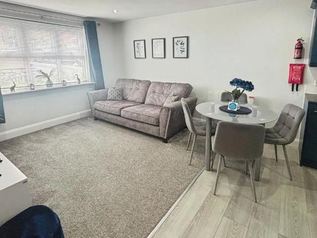 2 bedroom apartment to rent