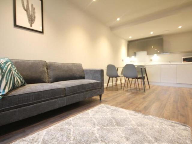 2 bedroom apartment to rent