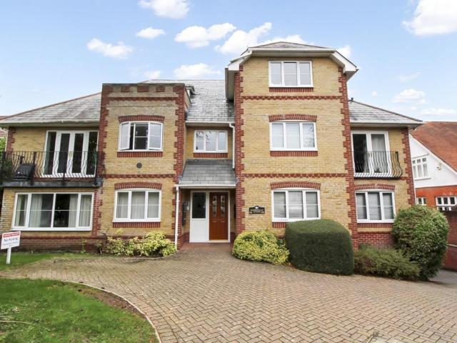 2 bedroom apartment to rent
