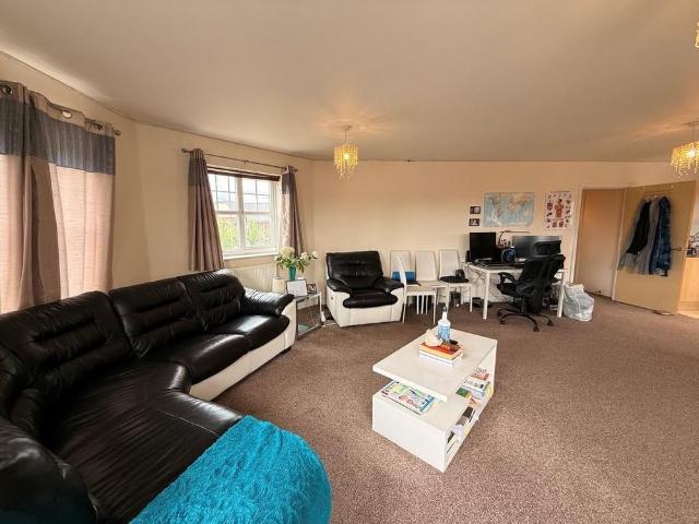 2 bedroom apartment to rent
