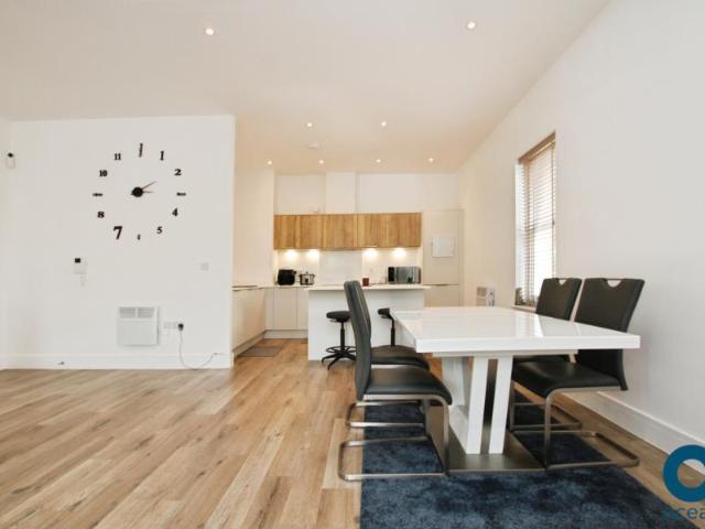 2 bedroom apartment to rent