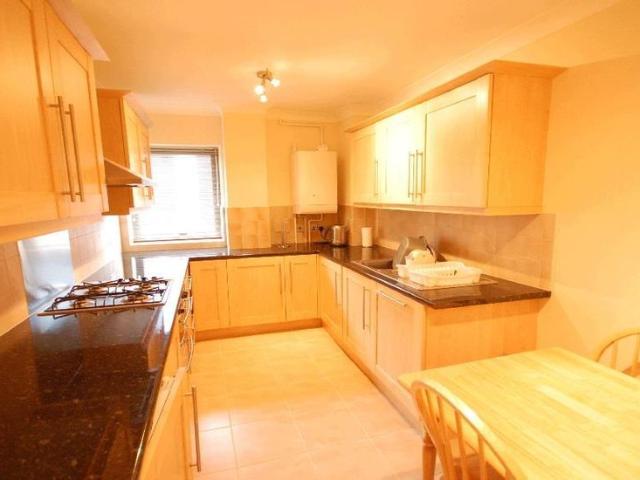 2 bedroom apartment to rent