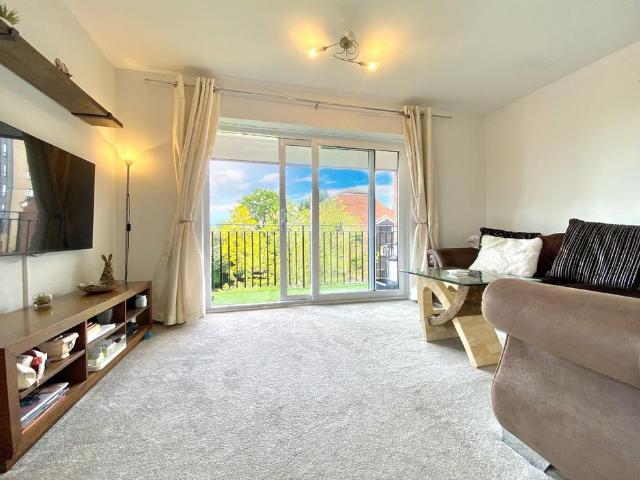 2 bedroom apartment to rent