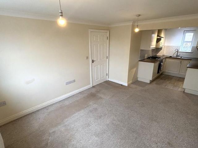 2 bedroom apartment to rent