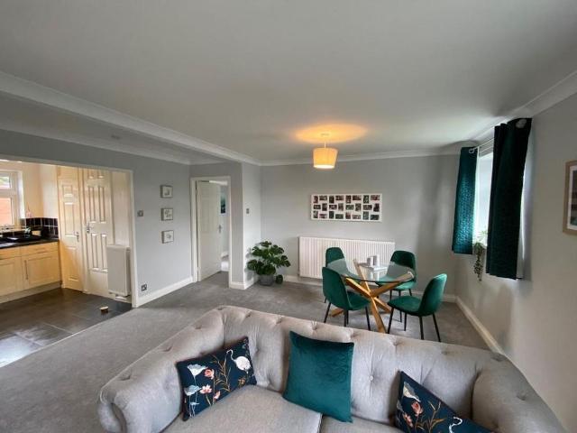 2 bedroom apartment to rent