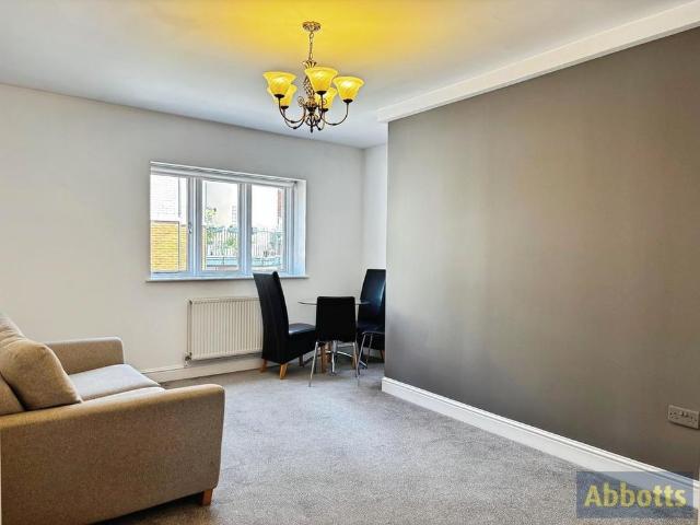 2 bedroom apartment to rent