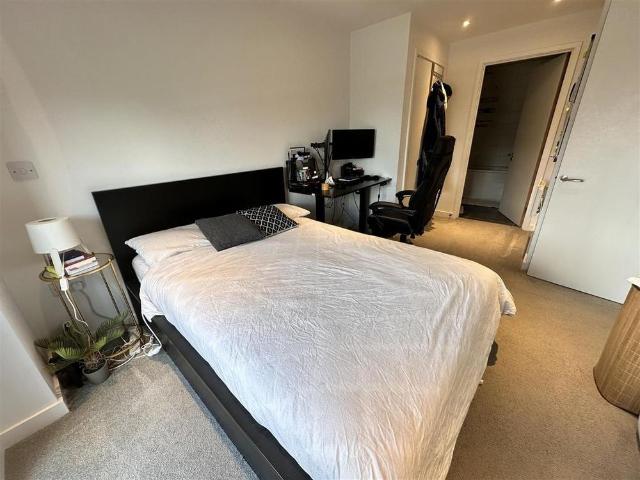 2 bedroom apartment to rent