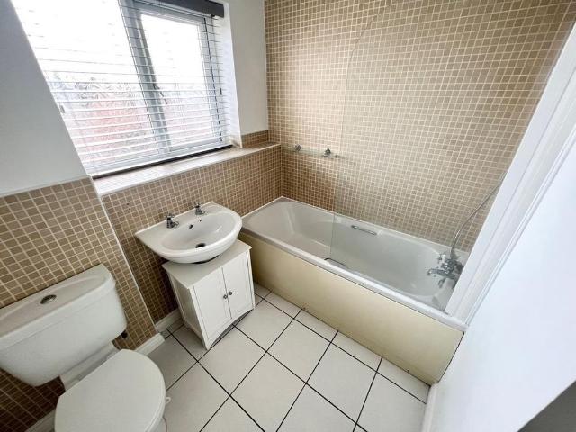 2 bedroom apartment to rent