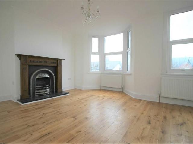 2 bedroom apartment to rent