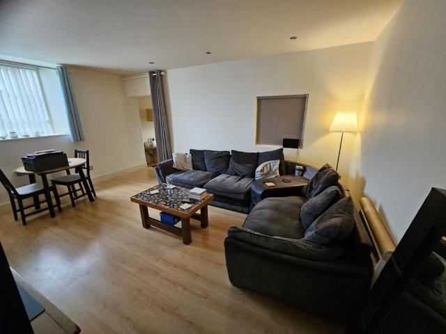 2 bedroom apartment to rent