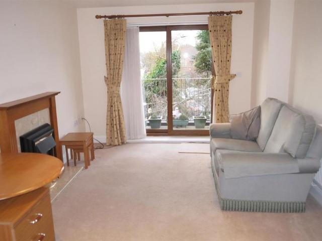 2 bedroom apartment to rent