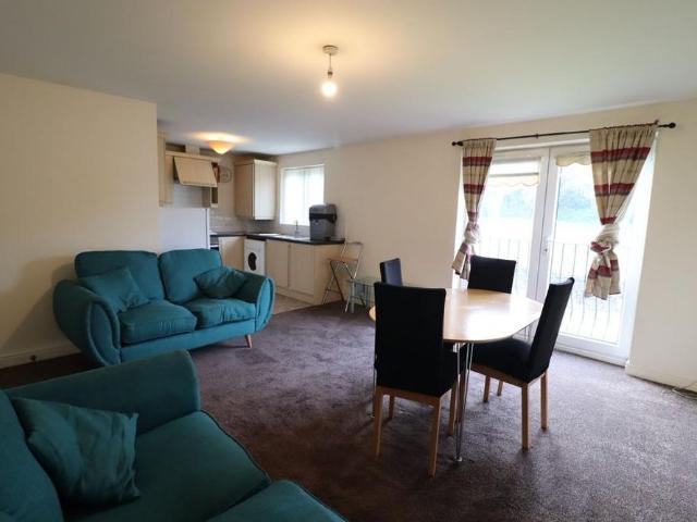 2 bedroom apartment to rent