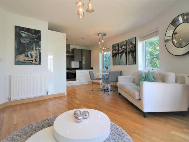 2 bedroom apartment to rent