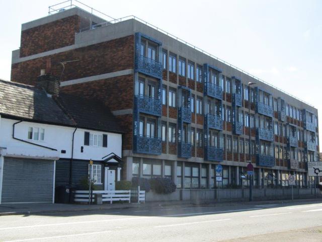 2 bedroom apartment to rent