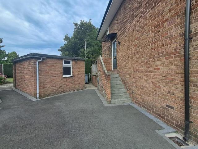 2 bedroom apartment to rent