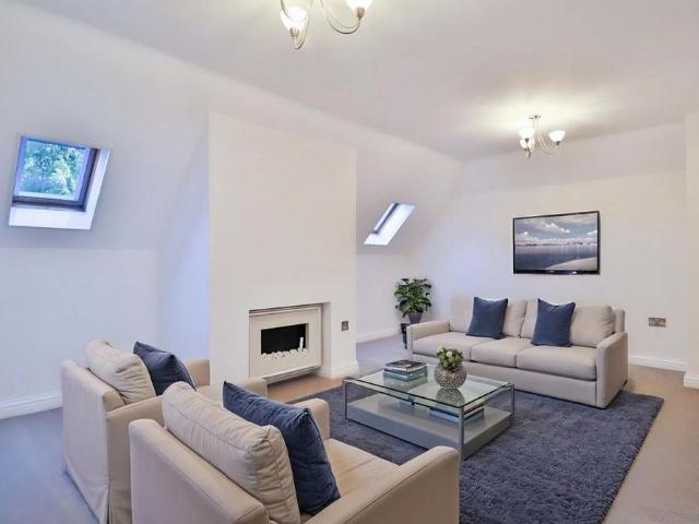 2 bedroom apartment to rent