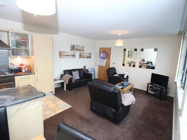 2 bedroom apartment to rent