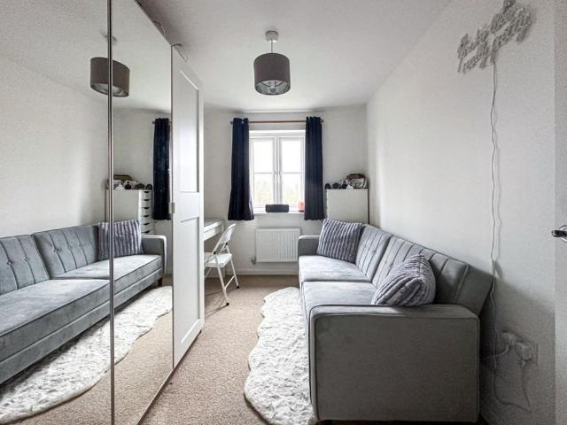 2 bedroom apartment to rent