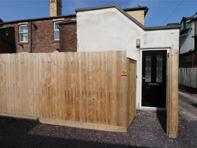 2 bedroom apartment to rent