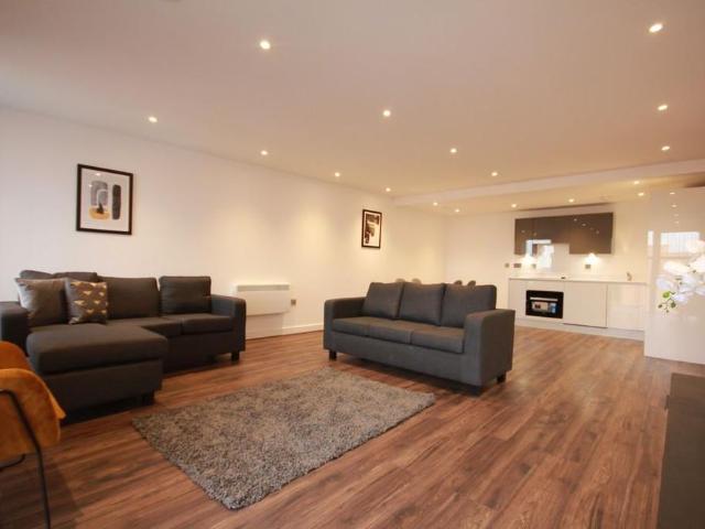 2 bedroom apartment to rent
