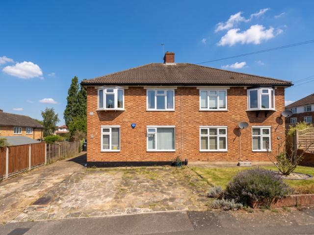 2 bedroom apartment to rent