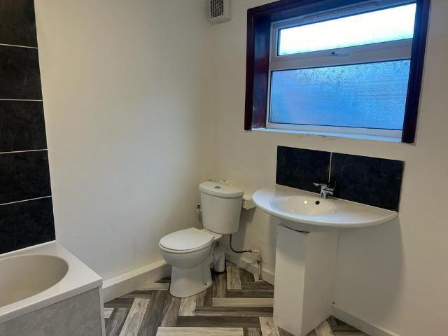 2 bedroom apartment to rent