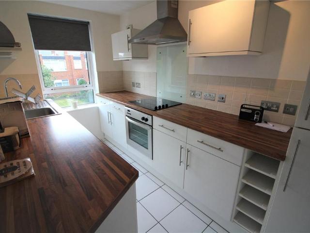 2 bedroom apartment to rent