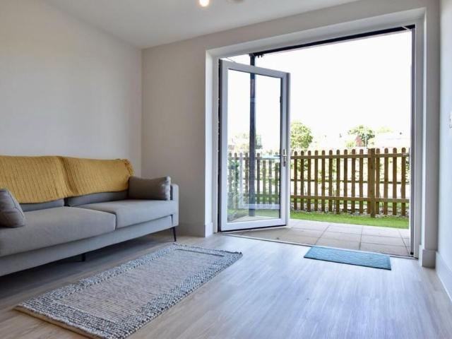 2 bedroom apartment to rent