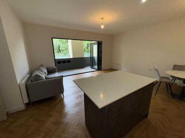 2 bedroom apartment to rent