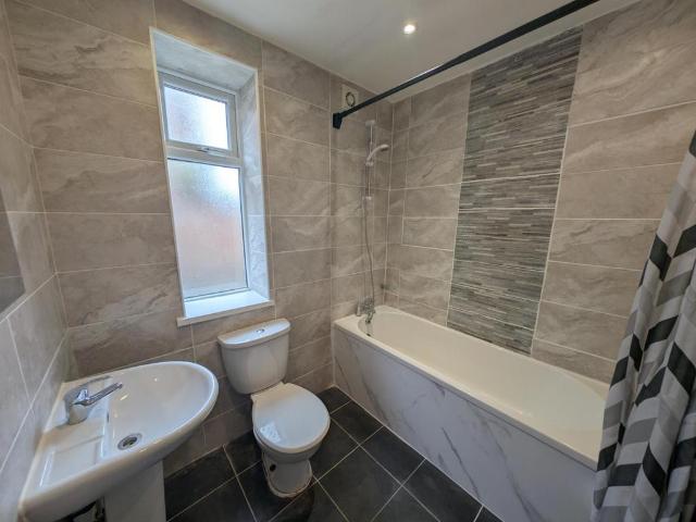 2 bedroom apartment to rent