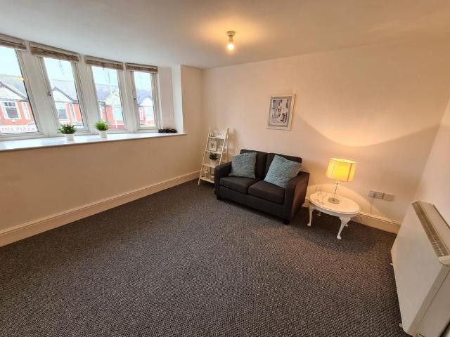 2 bedroom apartment to rent