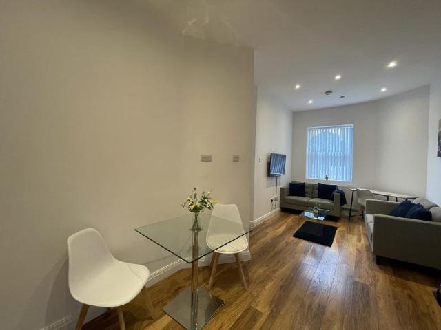 2 bedroom apartment to rent